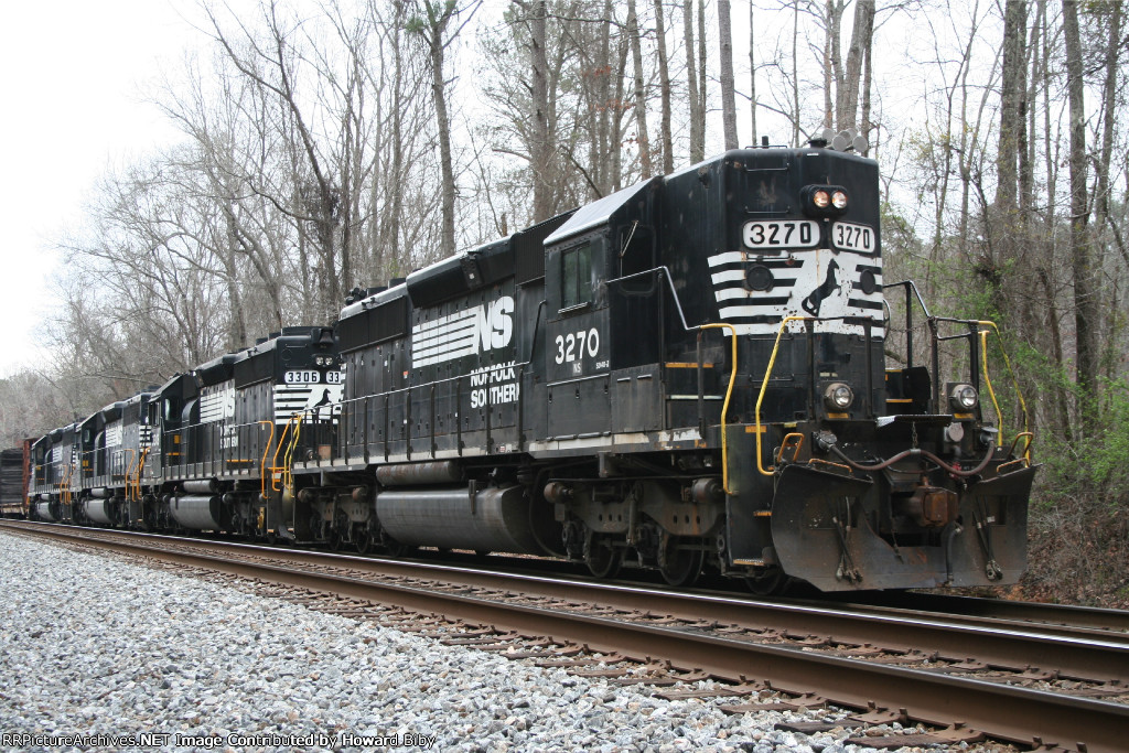 NS 3270 heads A55 as it waits for Amtrak 19 and 20
